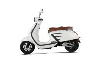 China Hybrid Sport Electric Motorcycle Scooter For Adults 1500w 2000w for sale