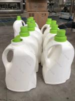 China Laundry Liquid Insert Plug Outside Screw Track Type 2 Heads Capping Machine 4000BPH for sale