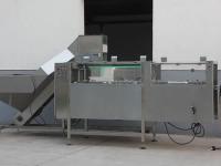 China 220v Automatic Bottle Unscrambler Machine Stainless Steel 2kw Bottle Descrambler for sale