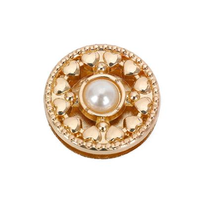 China The Little Heart Shape Embossed With Pearl Handbag Lock Handbag Hardware Accessories for sale