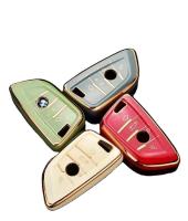 China Fadeless Leather Car Keychain Holder Zinc Alloy Fashionable for sale
