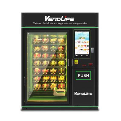 China 32in Touchscreen Fresh Food Vending Machines With Microwave 1.8KW for sale