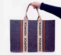 China Business Cosmetics Jewelry Packaging Bags Shopping Bags Gift Paper Bag With Ribbon Bow for sale