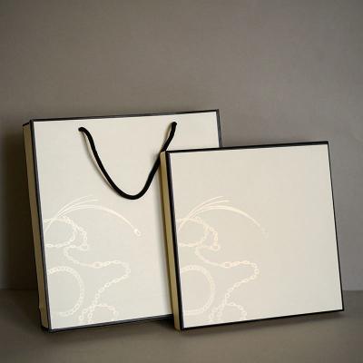 China Empty Luxury Premium Paper Rigid Custom Magnetic Box Packaging for sale