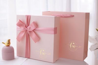 China Rigid Valentine's Day Bow Gift Box With Top And Bottom Cover Large Gift Packaging Box for sale