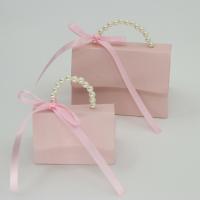 China Delicate Valentine'S Day Candy Wedding Gift Box Packaging With Handle And Ribbon for sale