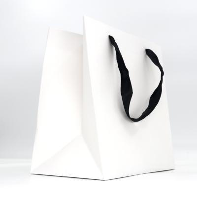 China Luxury Recycled Cardboard Shopping Bag for sale