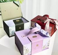 China Customized Eco-friendly Recycled Cardboard Rigid Gift Box Colorful Folding Design Magnetic Closure For Shoes And Clothing Packaging for sale