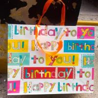 China Recyclable White Card Paper Gift Bags Custom Design For Luxury Packaging for sale