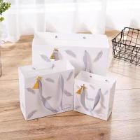 China Customizable Colorful Paper Bags for Seasonal Gifts and Promotions for sale