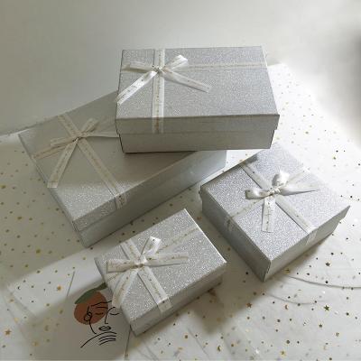 China Silver Luxury Gift Boxes With Lids And Ribbon For Weddings And Premium Products for sale
