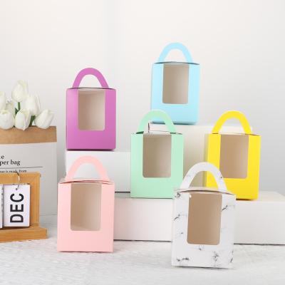China Portable Window Paper Cup Cake Packaging Box Muffin Box Dessert Box for sale