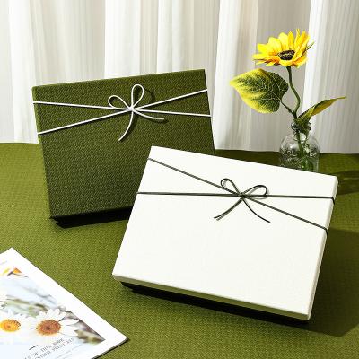 China Premium Empty Gift Boxes For Scarves Cosmetics Clothing Ideal Present Packaging for sale
