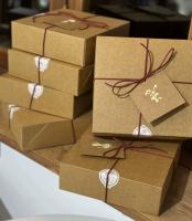 China Kraft Paper Gift Boxes For Afternoon Tea Empty Recyclable Packaging For Treats Favors for sale