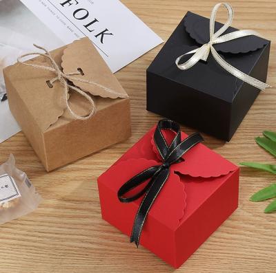 China Custom Kraft Paper Dessert Box Square Handmade Cookie Packaging For Bakery Gifts for sale