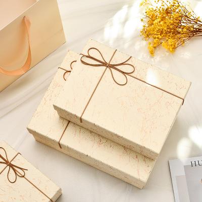 China Exquisite Birthday Gift Packaging Box With Lid And Bowknot Perfume Scarf Gift Box for sale