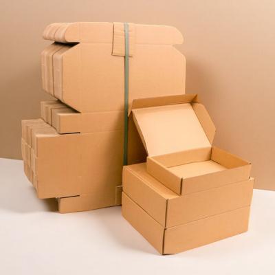 China Custom Size Kraft Paper Folding Packing Box for sale