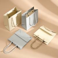 China Silver Jewelry Box Paper Bag Beige Fashion High End Gift Packaging Handbag for sale