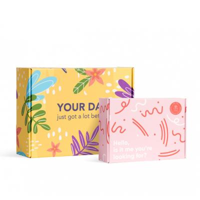 China Custom Printed Corrugated Apparel Boxes for Clothing Packaging for sale