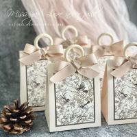 China Creative Vintage French Floral Bird Themed Candy Boxes Green Champagne Styles For Weddings INS Inspired for sale