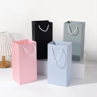 China Cardboard Tote Paper Bag Packaging Custom Packaging Printing LOGO Gift Bag Packaging Paper Bag for sale