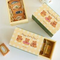 China Cute Bear Gift Box Set Theme Cookie Packaging Festival Party Treat Boxes for sale