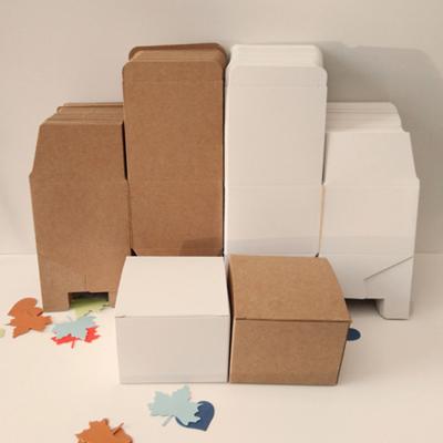 China Kraft White Card Box Gift Parts Bottle Packaging Paper Box Custom Creative Gift Packaging for sale