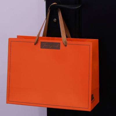 China Find the Perfect Paper Shopping Bags for Your Business Customizable and Eco-Friendly for sale