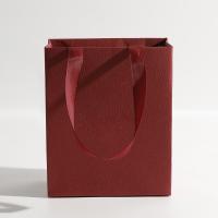 China Custom Printed Gift Handbags Jewelry Gift Packaging Paper Bags With Custom Logos for sale