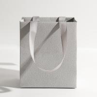 China Custom Printed Gift Handbags Jewelry Gift Packaging Paper Bags With Custom Logos for sale