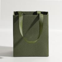 China Custom Printed Gift Handbags Jewelry Gift Packaging Paper Bags With Custom Logos for sale