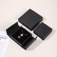 China Simple Jewelry Packaging Box Magnetic Flip Box Bracelet Bracelet Ring Necklace Jewelry Box for sale