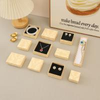 China Vintage Damask Jewelry Box Set Premium Gift Packaging Heaven Earth Lid Design Velvet Lining for sale