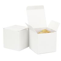 China Premium Gift Box Set Small Flip Top White Cardstock Luxury Candy Boxes Gold Foil Accent Party Favors Event Souvenirs for sale