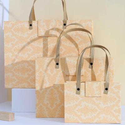 China Birthday Party Gift Packaging Boxes Custom-Made Handheld Gift Boxes Holiday Gift Boxes And Souvenir Packaging Boxes for sale
