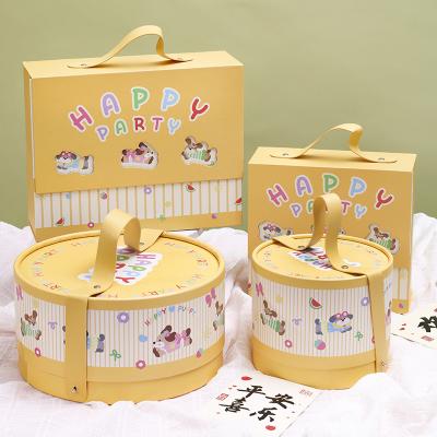 China Creative Gift Box Set Yellow Cartoon Animal Party Packaging Multi Size Handle Box Collection Striped Pattern Favor Boxes for sale