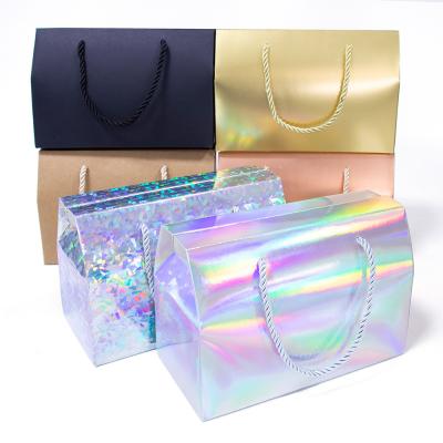 China Custom Printable Handheld Gift Boxes For Baked Goods & Cakes – Festive (Christmas) Packaging With Holographic/Metallic Finish Options for sale