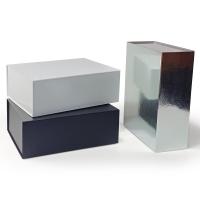 China Modern and Durable Black Minimalist Gift Bags Made of Matte Cardboard Perfect for Packaging and Gift Presentation for sale