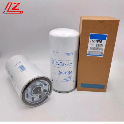 China Video Outgoing Inspection P551670 Construction Diesel Oil Engine Filter for sale