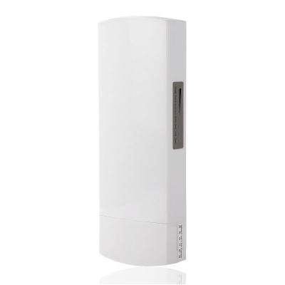 China Outdoor Point To Point Network Bridge Long Range 3KM 5.8G 300Mbps for sale