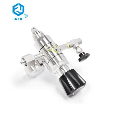 China Helium Propane Hydrogen Stainless Steel Pressure Regulator Dual Gauge Dual Stage for sale