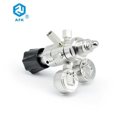 China Adjustable High Pressure Dual Stage Pressure Regulator With Gauge Ball Valve Relief Valve for sale