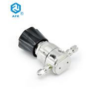 China Single-Stage Corrugated Diaphragm Gas Pressure Regulator Valve 600psi Inlet 100psi Outlet with Pressure Gauge for sale