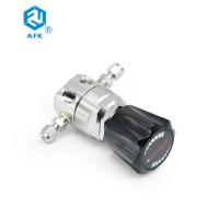 China Single-Stage Corrugated Diaphragm Gas Pressure Regulator Valve 600psi Inlet 100psi Outlet with Pressure Gauge for sale