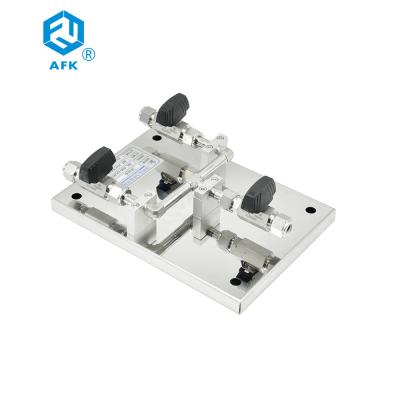 China DIN Standard Stainless Steel 316 Changeover Manifold -20-80℃ Working Temperature for sale