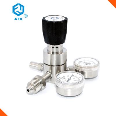 China 6000 PSI High Pressure CGA580 Nitrogen Gas Cylinder Regulator with 0-3000 PSIG Output Range and Panel Mounting for sale