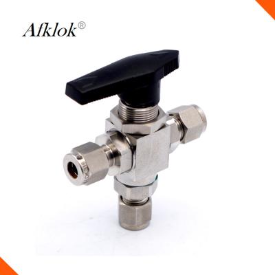 China Forged SS316 3-Way High Pressure Ball Valve 3000 PSI with NPT/Ferrule Connections for Gas Control for sale