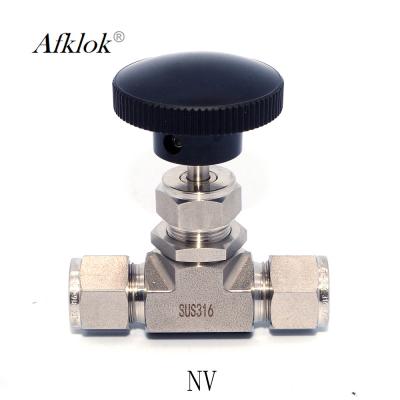 China 3mm 6mm 8mm Stainless Steel 316 Globe Needle Valve with 3000psi Pressure Rating and OD Ferrule Connection for sale