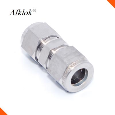 China 1/2Inch Gas Pipe Compression Fittings , 90° Elbow Shaped Ss Plumbing Fittings for sale