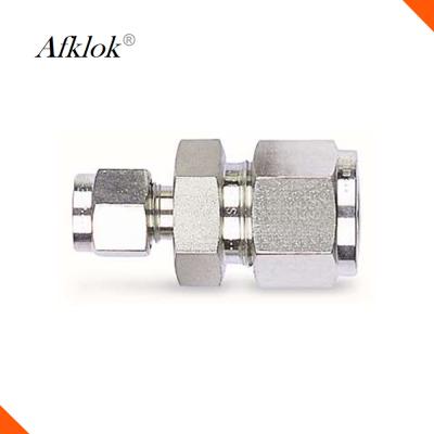 China Swagelock Type Stainless Steel Tube Fittings Head Code Hexagon With Ferrule Connector for sale